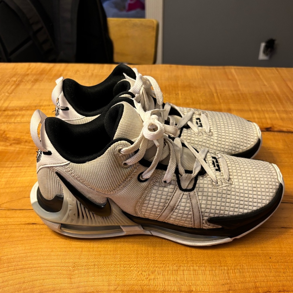Nike Lebron Witness Vii - Gem